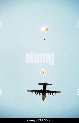 Pararescuemen from the New York Air National Guard 103rd Rescue ...