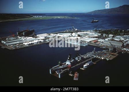 USS Kirk (FF-1087), USS Francis Hammond (FF-1067), USS Lockwood (FF ...
