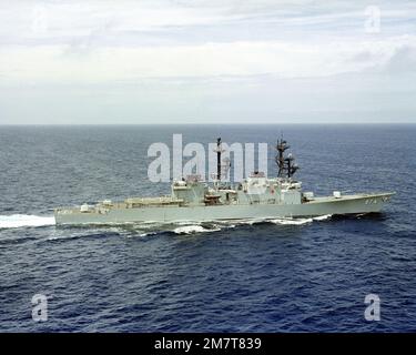 A starboard view of the destroyer USS COMTE DE GRASSE (DD-974) and the ...