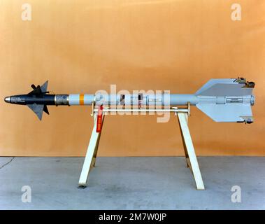 A view of an AIM-9L Sidewinder missile, top, and an AIM-7 Sparrow ...