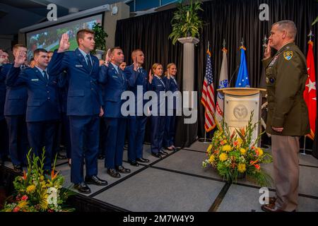 USSPACECOM commander administers oath of office to Air Force and Space ...