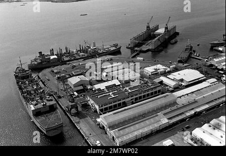 USNS Passumpsic (T-AO-107) and USNS Hassayampa (T-AO-145) docked at ...