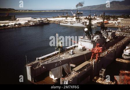 USS Kirk (FF-1087), USS Francis Hammond (FF-1067), USS Lockwood (FF ...