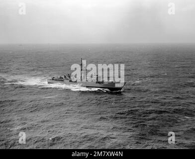 An aerial starboard bow view of the Knox class frigate USS BREWTON (FF ...