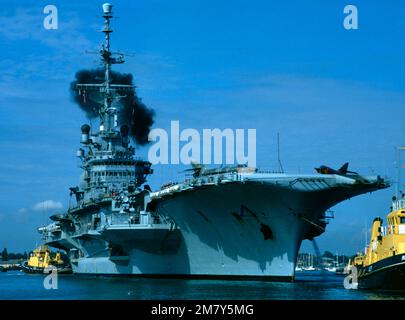 Foch [fɔʃ was the second Clemenceau-class aircraft carrier that served ...