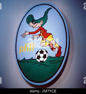 Pfiff, ZDF Sportsendung für Kinder, 1987, Moderation: Benny, aka Benny ...