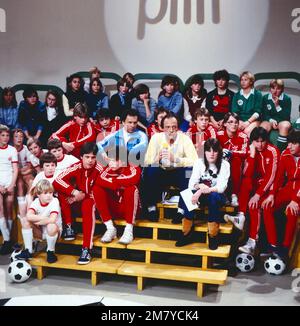Pfiff, ZDF Sportsendung für Kinder, 1987, Moderation: Benny, aka Benny ...