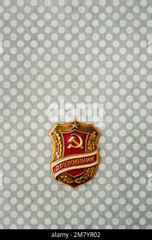 Soviet communist pin with hammer and sickle Stock Photo - Alamy