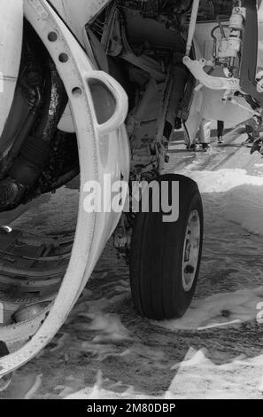 A view of the main port landing gear mechanism of an A-6E Intruder ...