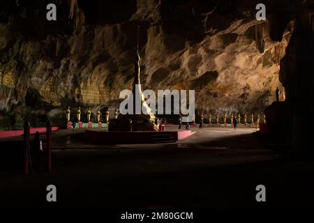 sadan cave system near hpa an - Sadan Cave , Myanmar Stock Photo - Alamy