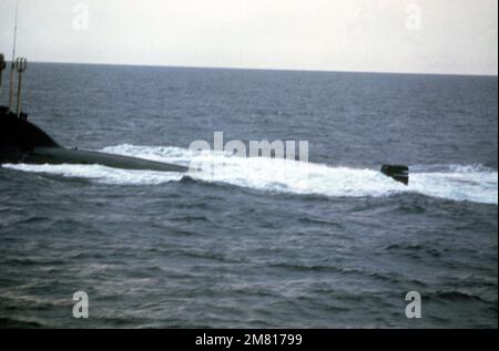 A port quarter view of a Soviet Alfa class nuclear-powered fleet ...