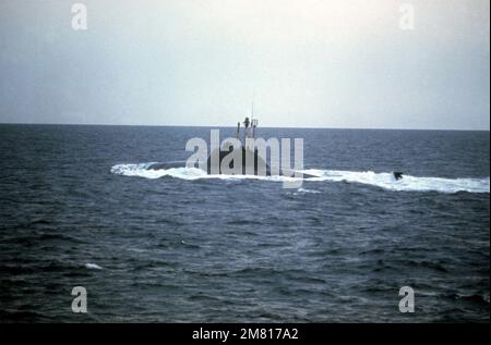 A port quarter view of a Soviet Alfa class nuclear-powered fleet ...
