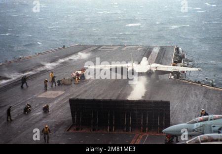 F-14 Tomcat takes off from aircraft carrier Stock Photo - Alamy