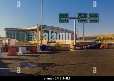Tabriz bus station Stock Photo - Alamy