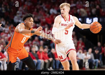 Nebraska's Sam Griesel (5) plays against Arkansas-Pine Bluff during the ...