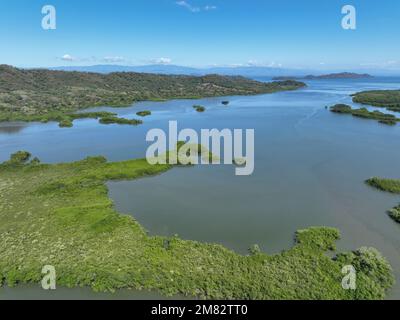 Golfo de Nicoya, Isla Venado, mangrove and other tropical islands in ...