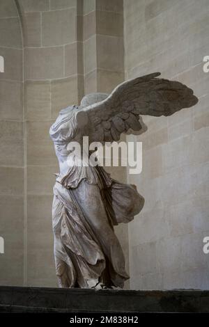 The Louvre in Paris, France, goddess of victory Stock Photo - Alamy