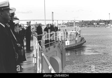 Crew members man the rail aboard the first Aegis guided missile cruiser ...