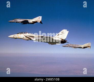 F-4 Phantom II VF-301 Stock Photo - Alamy