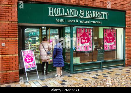 BOGOF sign in shop window Stock Photo - Alamy