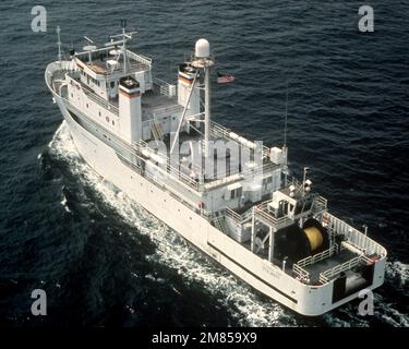 A port quarter view of the ocean surveillance ship USNS INVINCIBLE (T ...