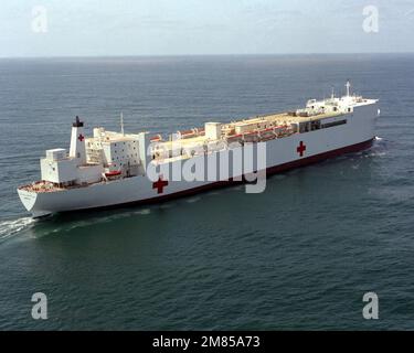 A starboard quarter view of the hospital ship USNS MERCY (T-AH-19) with ...
