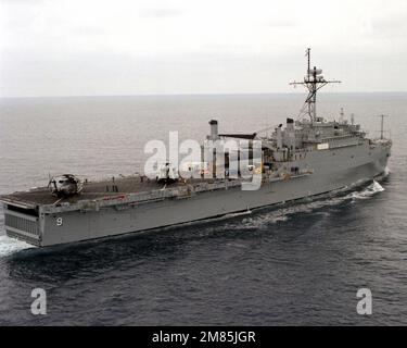 A starboard quarter view of the amphibious transport dock USS PONCE ...