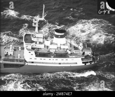 A port view of the stern section of the Soviet Udaloy class guided ...