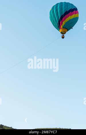 Base Jumpers jump from a hot air balloon Stock Photo - Alamy