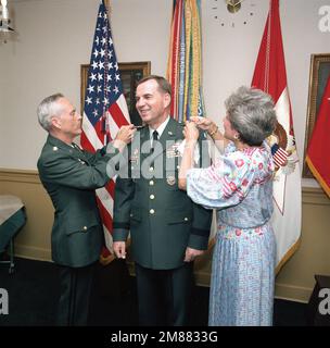 General John A Wickham Jr., Army CHIEF of STAFF, talks to Major General ...
