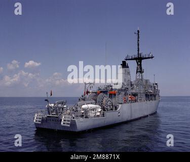 A starboard quarter view of the mine countermeasures ship USS SENTRY ...