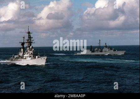 A starboard beam view of the West German frigate FGR KOLN (F-211 ...