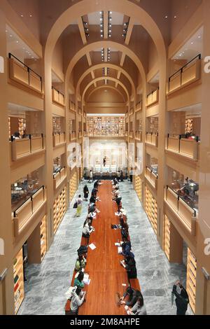 SHANGHAI, CHINA - JANUARY 13, 2023 - People learn to read and visit ...