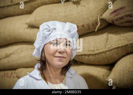 Addis Abeba, Ethiopia. 13th Jan, 2023. Annalena Baerbock (l, Bündnis90 ...