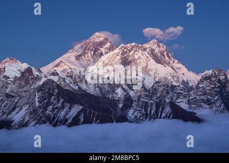 The summit pyramid of Mount Everest, in the Nepal Himalaya Stock Photo ...