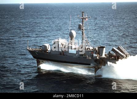 USS Hercules (PHM-2) underway in 1984 Stock Photo - Alamy