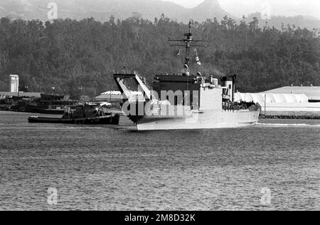 The large harbor tug NASHUA (YTB-774) assists the nuclear-powered ...