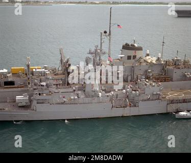 A starboard amidships view of the frigate USS TRUETT (FF-1095) underway ...