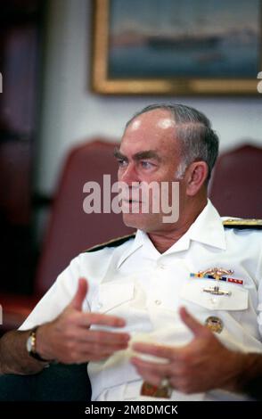 Adm. Frank B. Kelso II, chief of naval operations, talks with MASTER ...