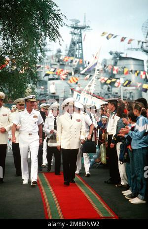Admiral Charles R. Larson, left, Commander in CHIEF, US Pacific Fleet ...