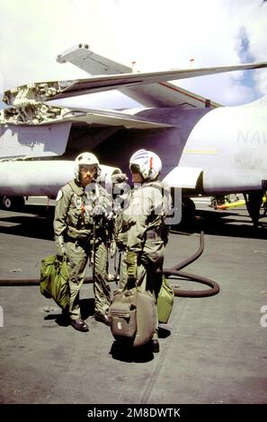 An Air Anti-submarine Squadron 29 (VS-29) S-3A Viking aircraft taxis on ...