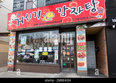 The exterior of Geo Si Gi, a Korean restaurant on Northern Boulevard in ...