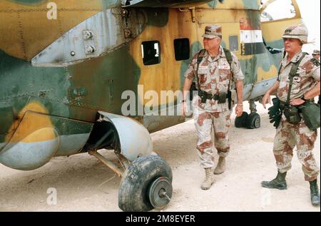 Captured Iraqi Mil Mi-24 Stock Photo - Alamy