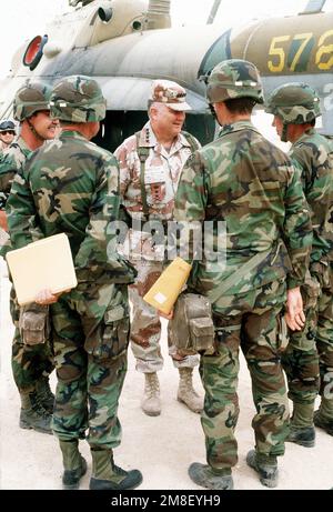 Captured Iraqi Mil Mi-8 Stock Photo - Alamy