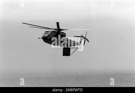 A Helicopter Mine Countermeasurers Squadron 14 (HM-14) RH-53D Sea ...