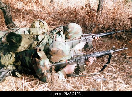 m16 rifles at a rifle range in cambodia Stock Photo - Alamy