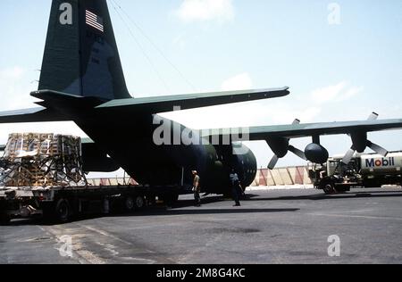 Pakistani United Nations Security troops board a US Air Force C-130 ...