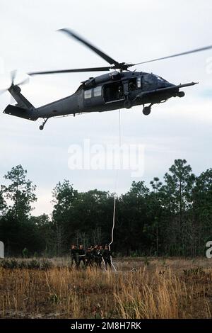 Helicopter during Spie rigging Stock Photo - Alamy