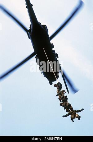 Helicopter during Spie rigging Stock Photo - Alamy