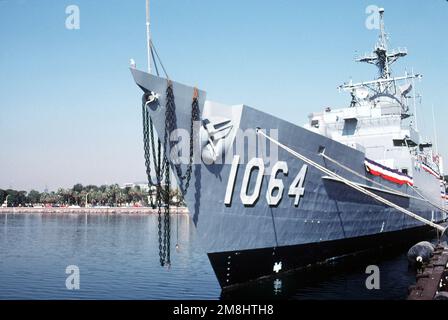 A port view of the frigate USS LOCKWOOD (FF-1064) underway. USS ...